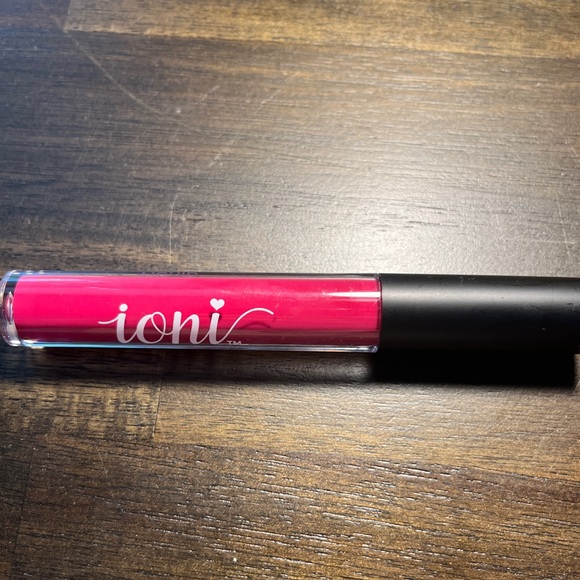 IONI | Makeup | Liquid Lipstick Ioni | Poshmark